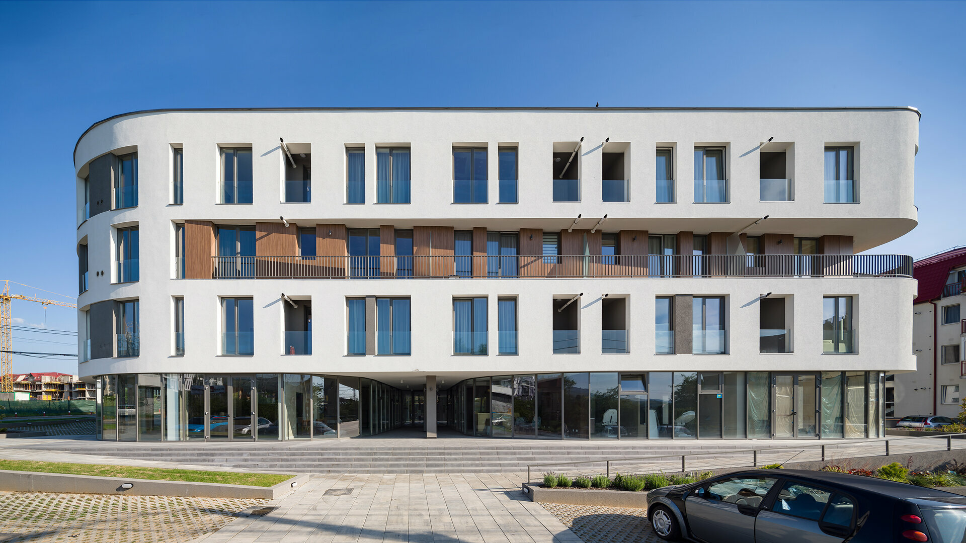 Imobil funcțiuni mixte, str. Fagului