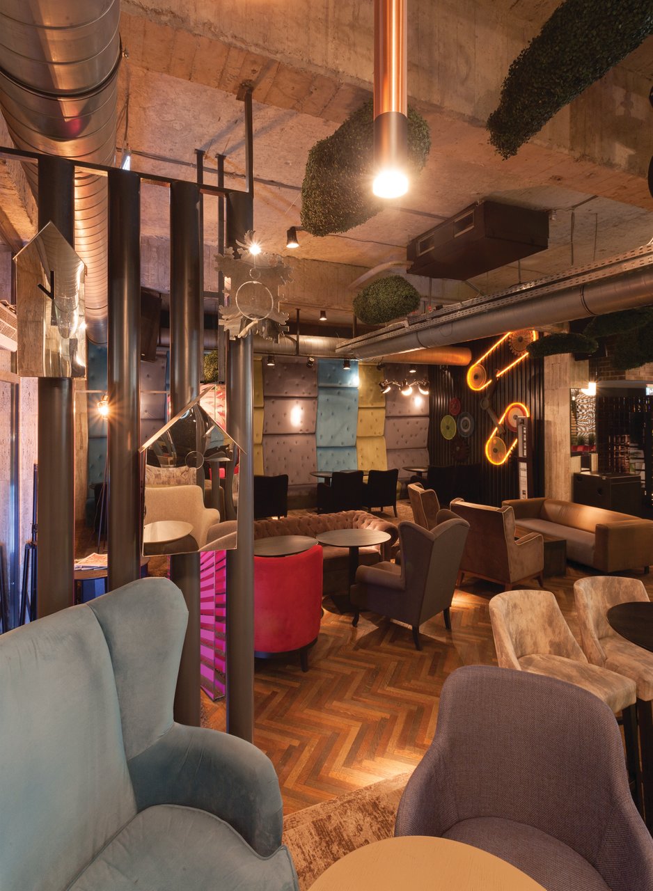 Time Out - Lounge Bar