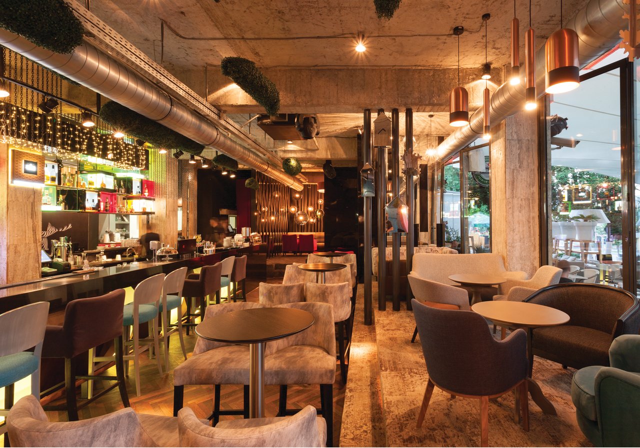 Time Out - Lounge Bar